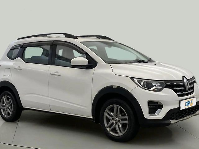 Second Hand 2020 Renault Triber RXZ for sale at Rs. 4,37,000 in Delhi.