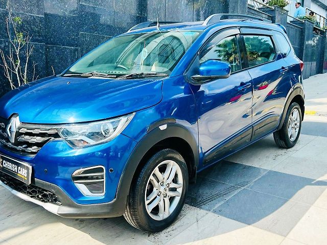 Second Hand 2021 Renault Triber RXZ for sale at Rs. 6,45,000 in Delhi.