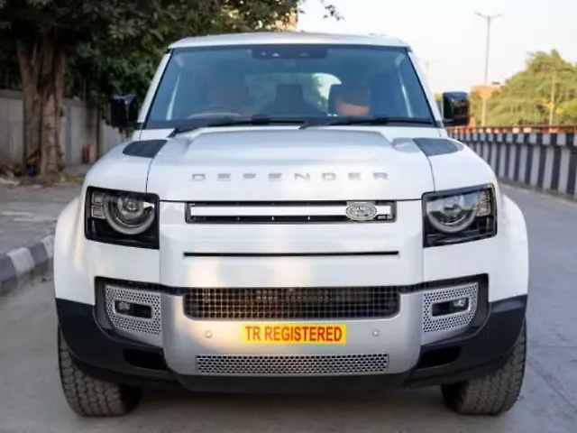 Second Hand 2024 Land Rover Defender 110 HSE 2.0 Petrol for sale at Rs ...