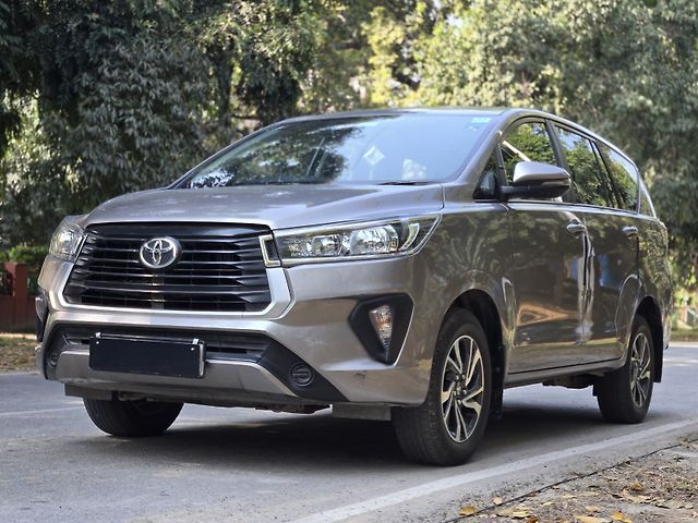 Second Hand 2021 Toyota Innova Crysta 2.7 GX 7 STR for sale at Rs. 15 ...