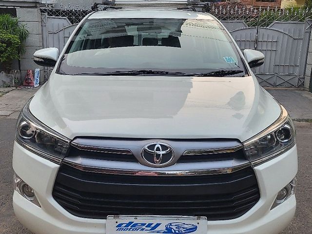 Second Hand 2017 Toyota Innova Crysta 2.4 VX 8 STR for sale at Rs. 15 ...