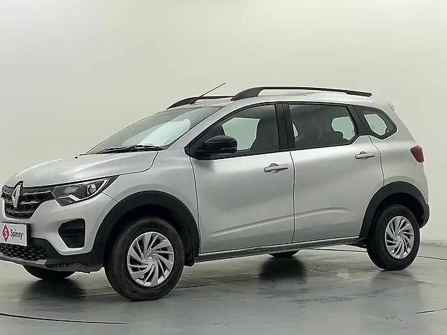Second Hand 2023 Renault Triber RXT for sale at Rs. 5,94,000 in Gurgaon.
