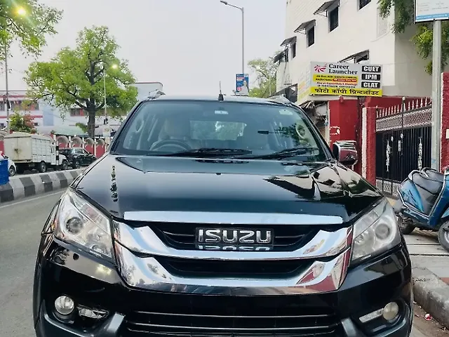 16 Second Hand Isuzu MU-X in India, Used Isuzu MU-X Cars in India ...