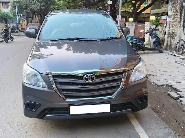 Second Hand 2016 Toyota Innova 2.5 G BS IV 8 STR for sale at Rs. 13 ...