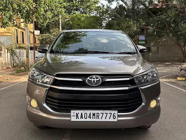 Second Hand 2016 Toyota Innova Crysta 2.8 GX AT 8 STR for sale at Rs ...