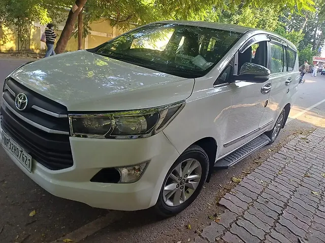 Second Hand 2016 Toyota Innova Crysta 2.4 G 7 STR for sale at Rs. 11 ...