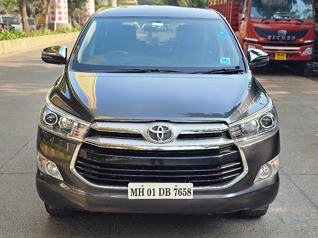 Second Hand 2018 Toyota Innova Crysta 2.4 ZX 7 STR for sale at Rs. 17 ...