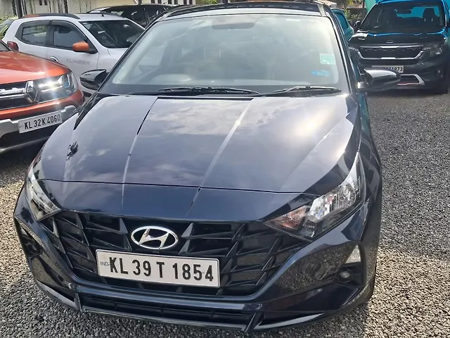 Second Hand 2023 Hyundai i20 Sportz Petrol Manual for sale at Rs. 6 ...
