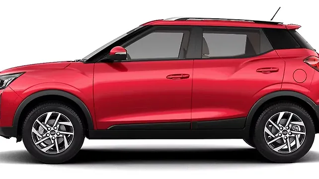 Mahindra XUV300 gets a new alloy wheel design | CarTrade
