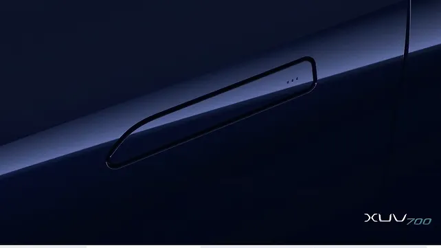 Mahindra XUV700 flush door handles revealed in latest teaser | CarTrade