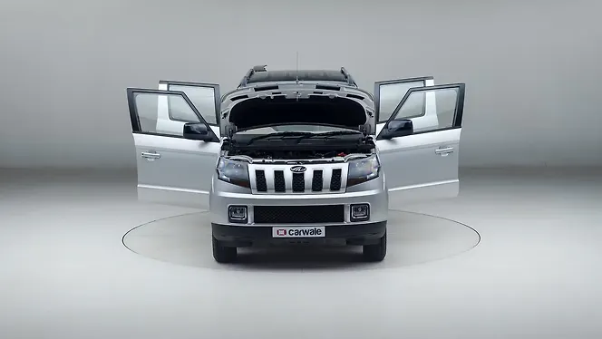 Mahindra TUV300 [2015-2019] Images | TUV300 [2015-2019] Exterior, Road ...