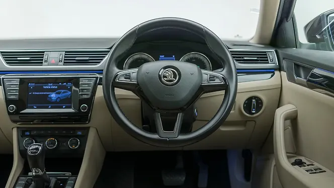 Skoda Superb [2016-2020] Magnetic Brown Image