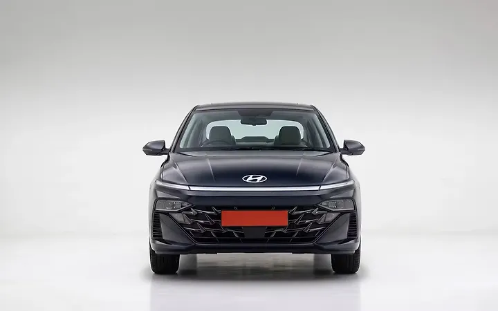 Hyundai Verna - Verna Price, Specs, Images, Colours